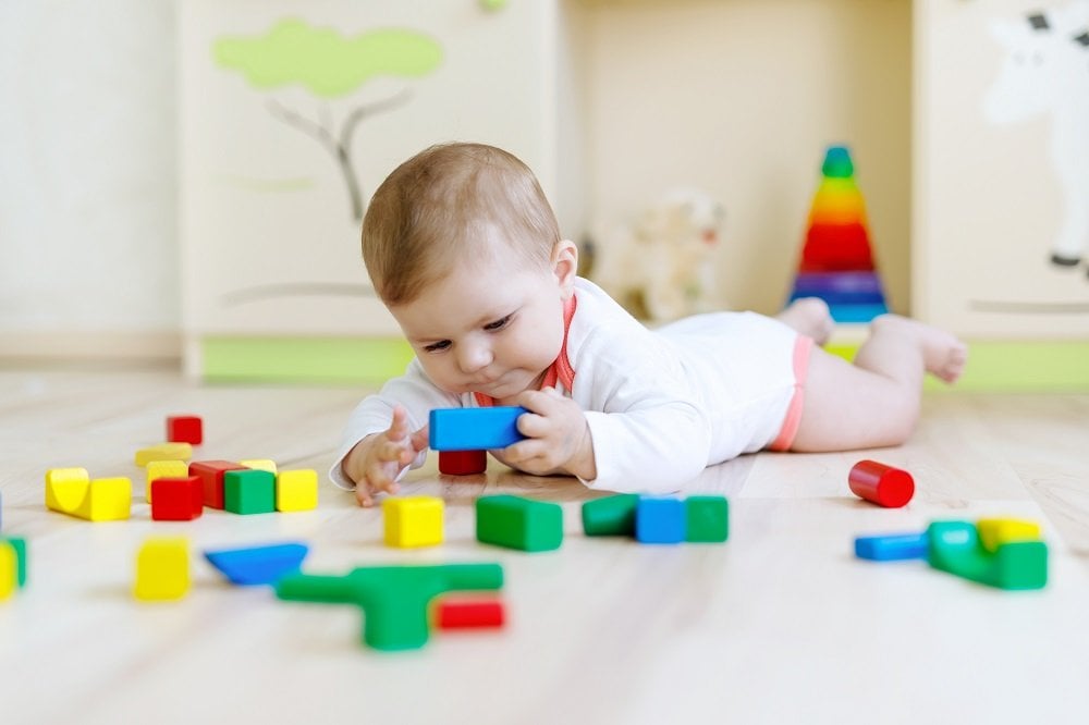 Spiele für Kleinkinder: Passende Spiele für jedes Alter