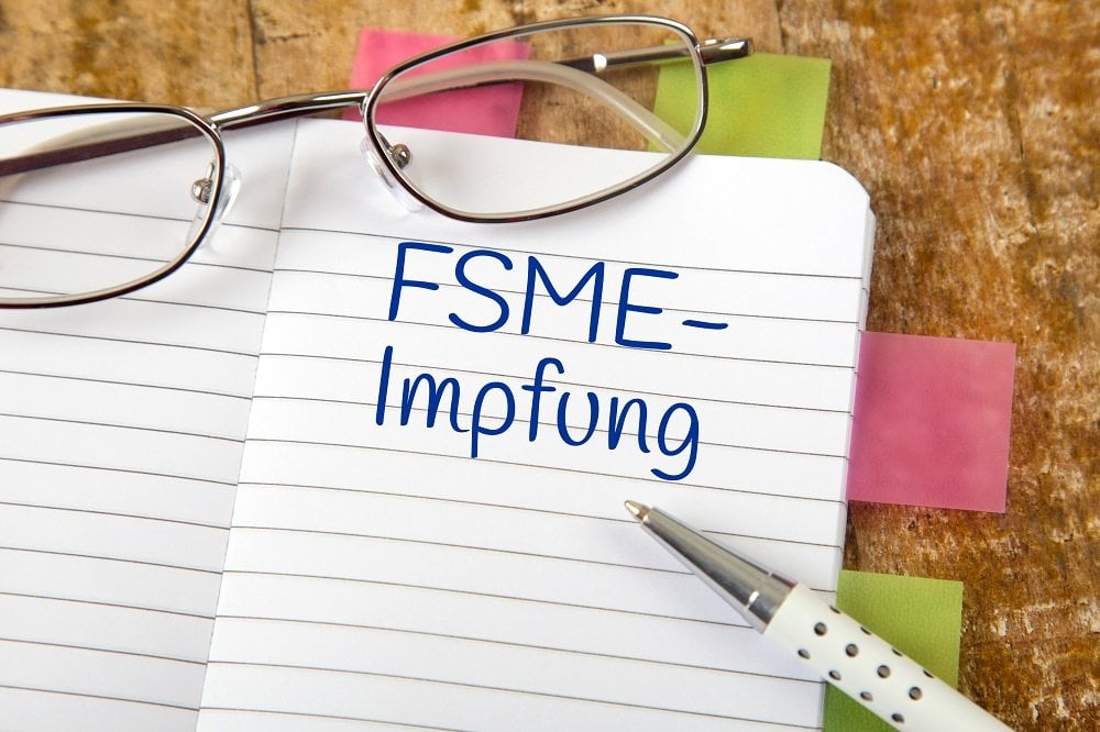 Zeckenimpfung für Kinder: Wie sinnvoll ist die FSME-Impfung?