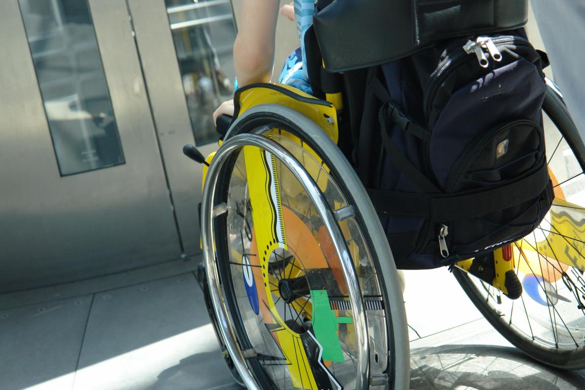 Körperliche Behinderungen bei Kindern: So helfen Sie Ihrem Kind im Alltag