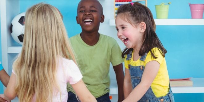 Entwicklung fördern durch Spiele: 4 Ideen für Kindergarten, Hort und Krippe